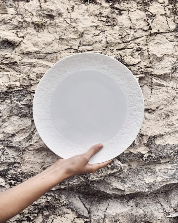 LOUIS XIII launches first porcelain tableware collections